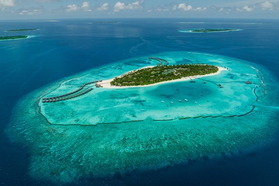 Maldives Island Hopping: How to Get Around the Maldives